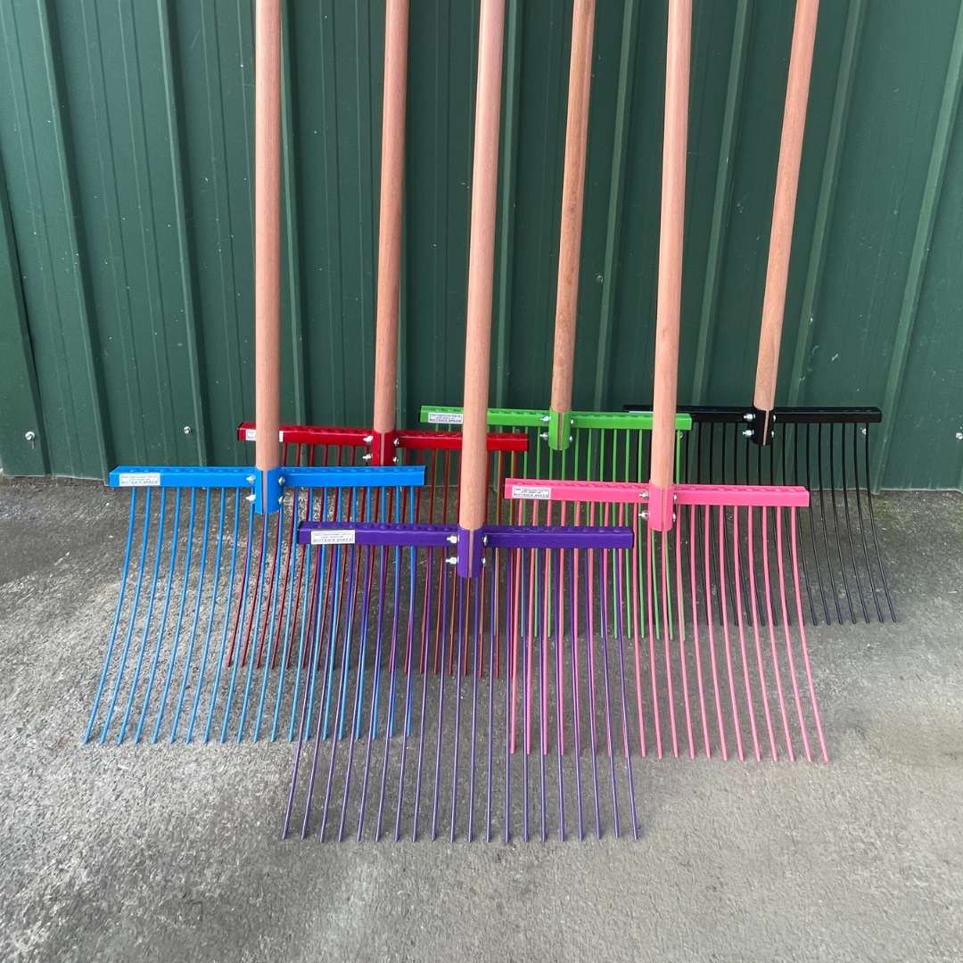 Millenia Junior Classic Stable Rake – PEAK ROAD