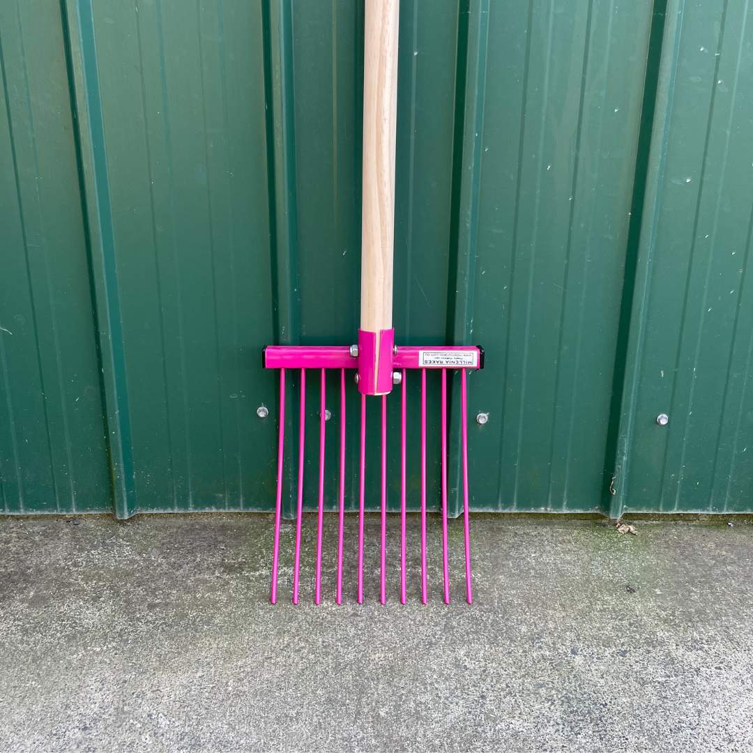 Millenia Kids Classic Stable Rake – PEAK ROAD